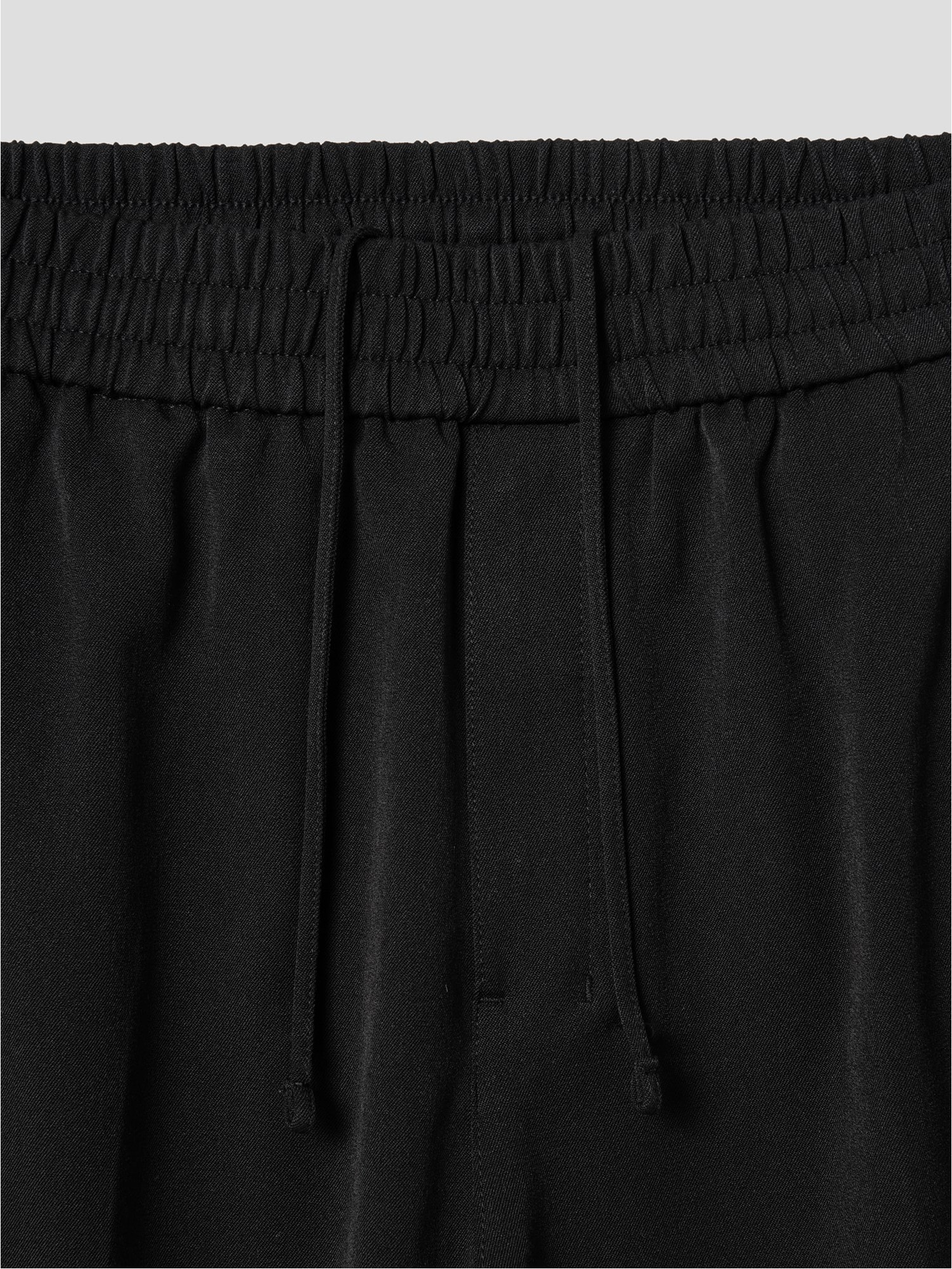 8seconds Semi Wide Fit Easy Slacks Black | Wide Pants for Men | KOODING