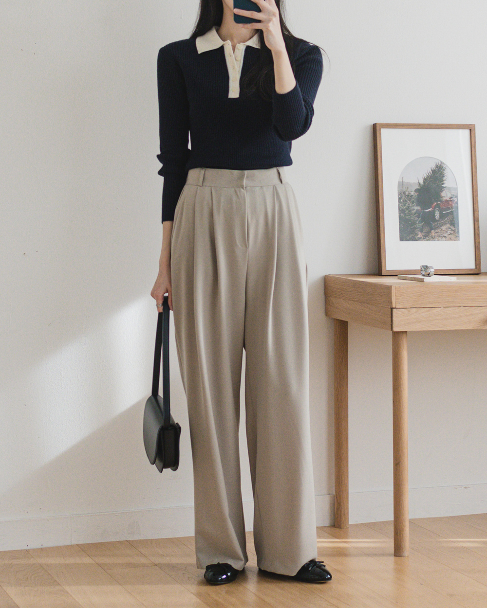 MOON Two Tones Ribbed Collar Knit Tee Shirt | Collared for Women | KOODING